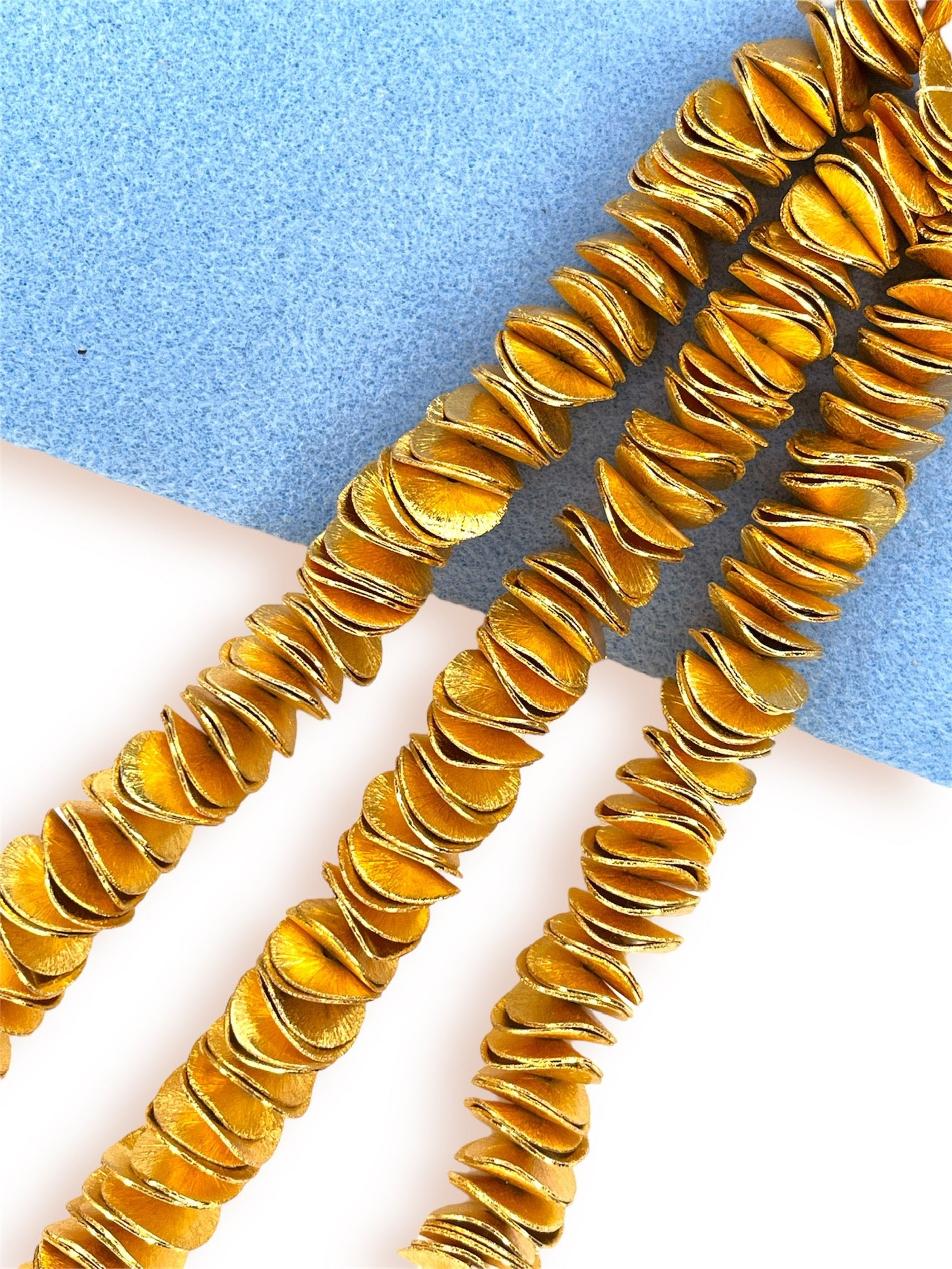 Wavy Disc Spacer Strand, 18mm – Damaris Beads